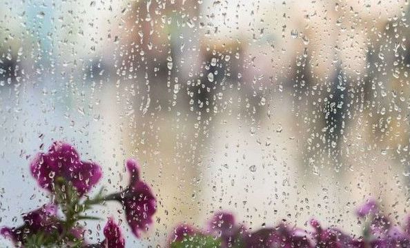 Va ploua în nordul și centrul țării. Cum va fi vremea astăzi, dar și în următoarele zile ...