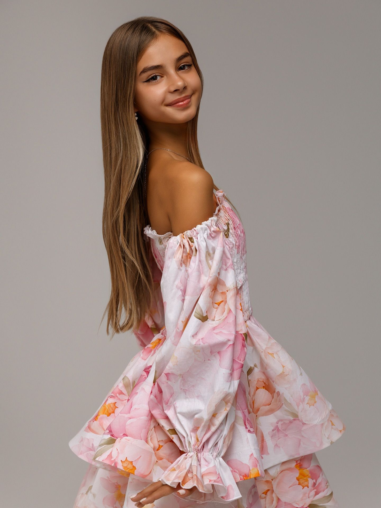 Supriză de milioane pentru Kamelia Melnic! Adrian Minune i-a cântat „La mulți ani” la cea de-a ...