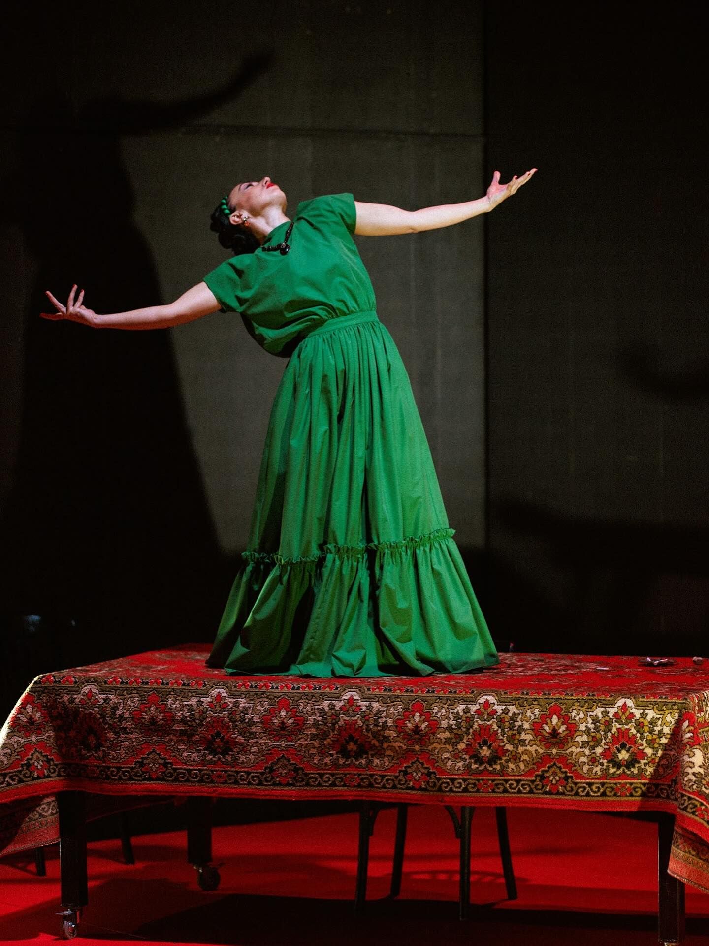 Pentru noul său rol, a fost nevoită să se deplaseze într-un scaun cu ...