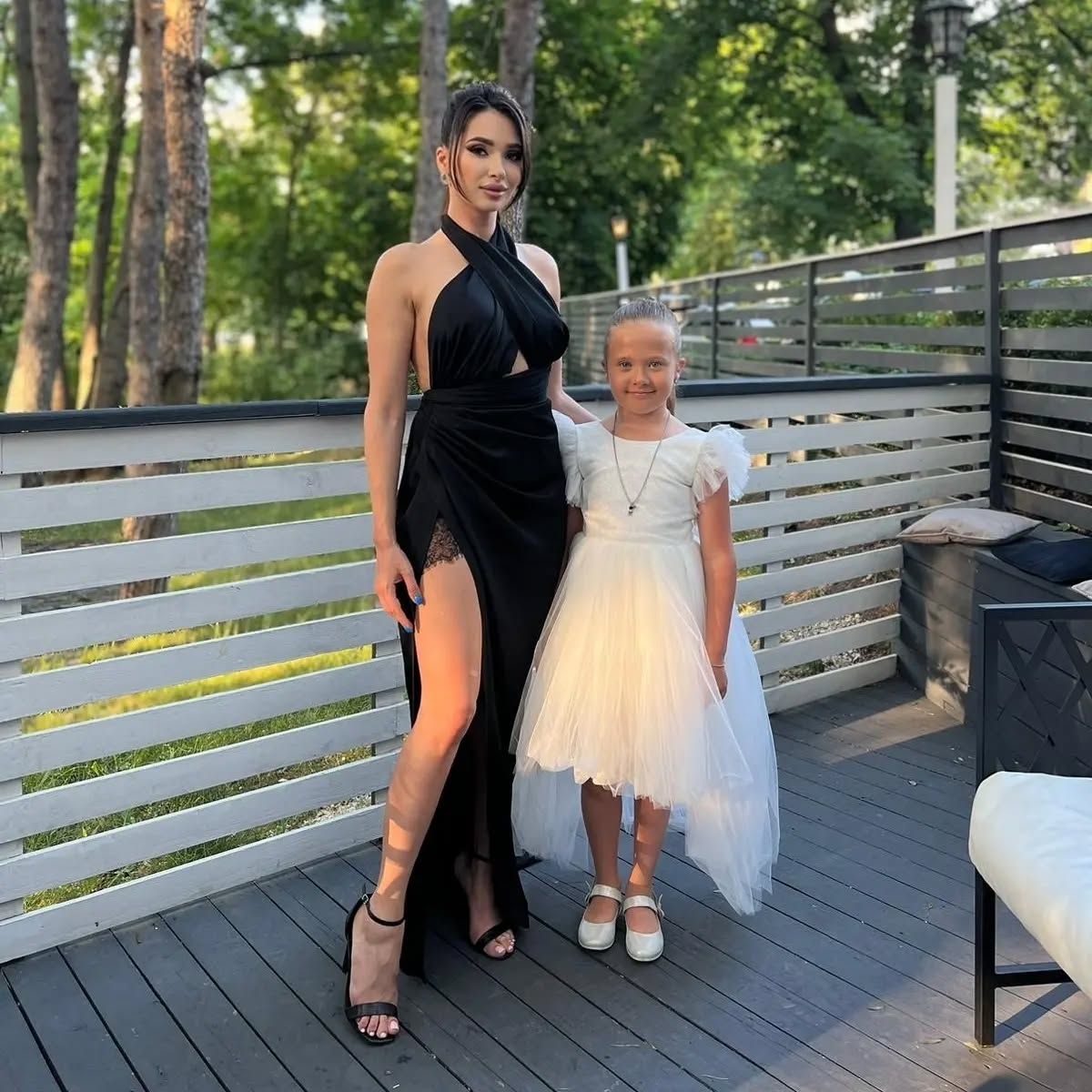 Iulia Deliu, în lacrimi, în direct la „O Seară Perfectă”. Iată cine a ...