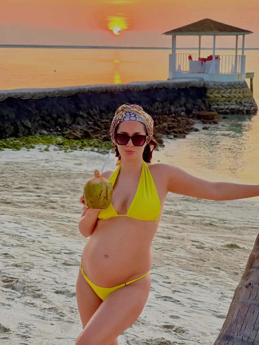 Sarcina o prinde bine! Irina Kovalsky, imagini înduioșătoare cu burtica de graviduță din vacanța ...