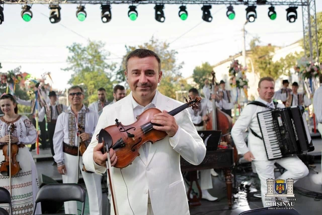 Vasile Advahov a sărbătorit ziua numelui său și a împărtășit impresiile ...