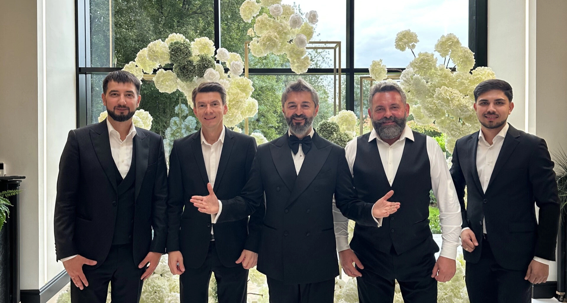Adrian Ursu și Orchestra „Dor”: călătorii muzicale care unesc oameni și ...