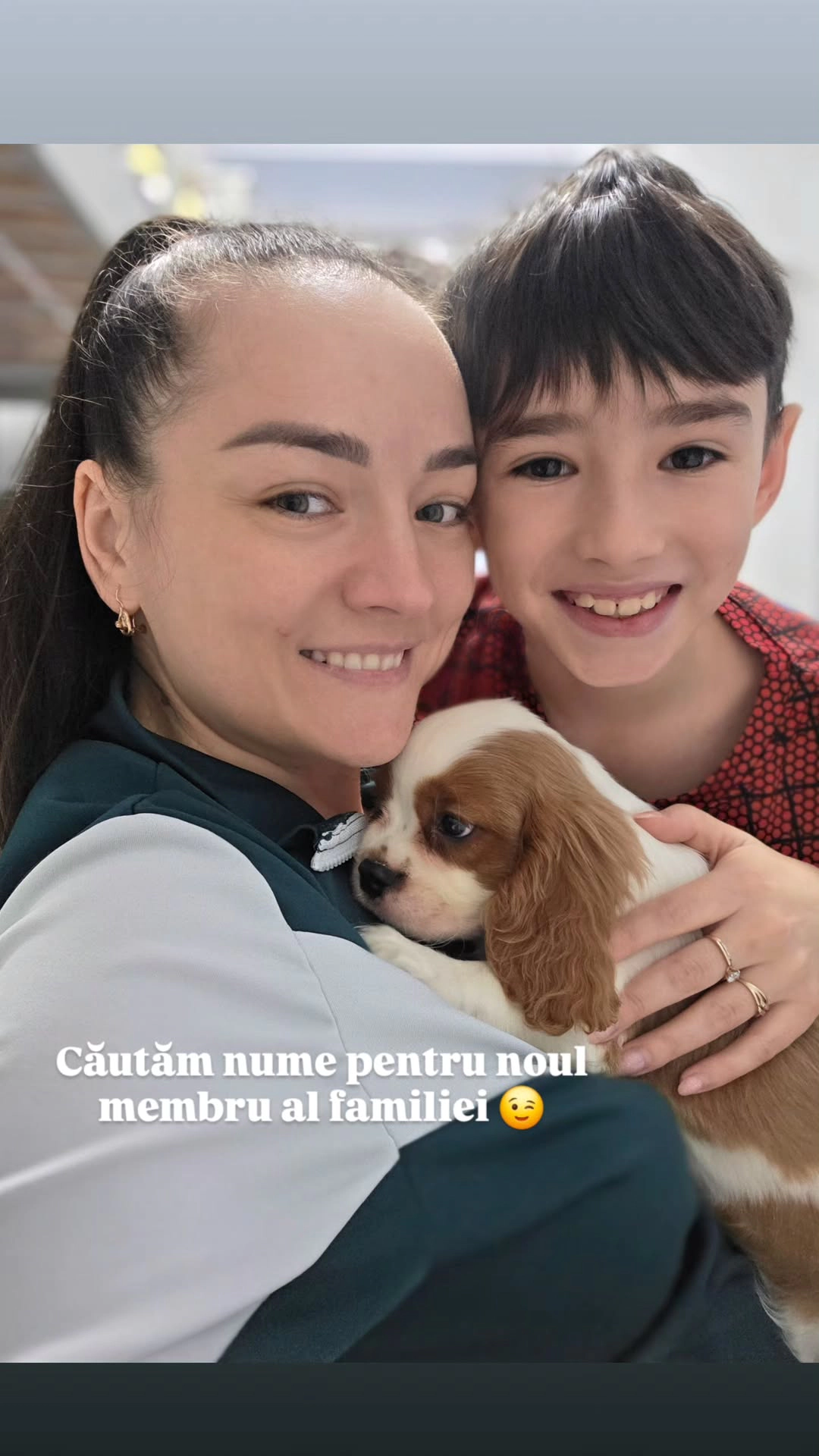 Familia Lucianei Spînu s-a mărit! Interpreta a postat imagini cu noul ...