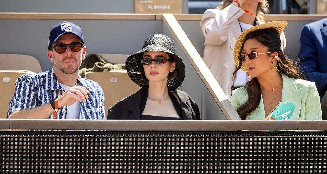 Lily Collins, apariție elegantă la Roland Garros 2026. Actrița a atras ...